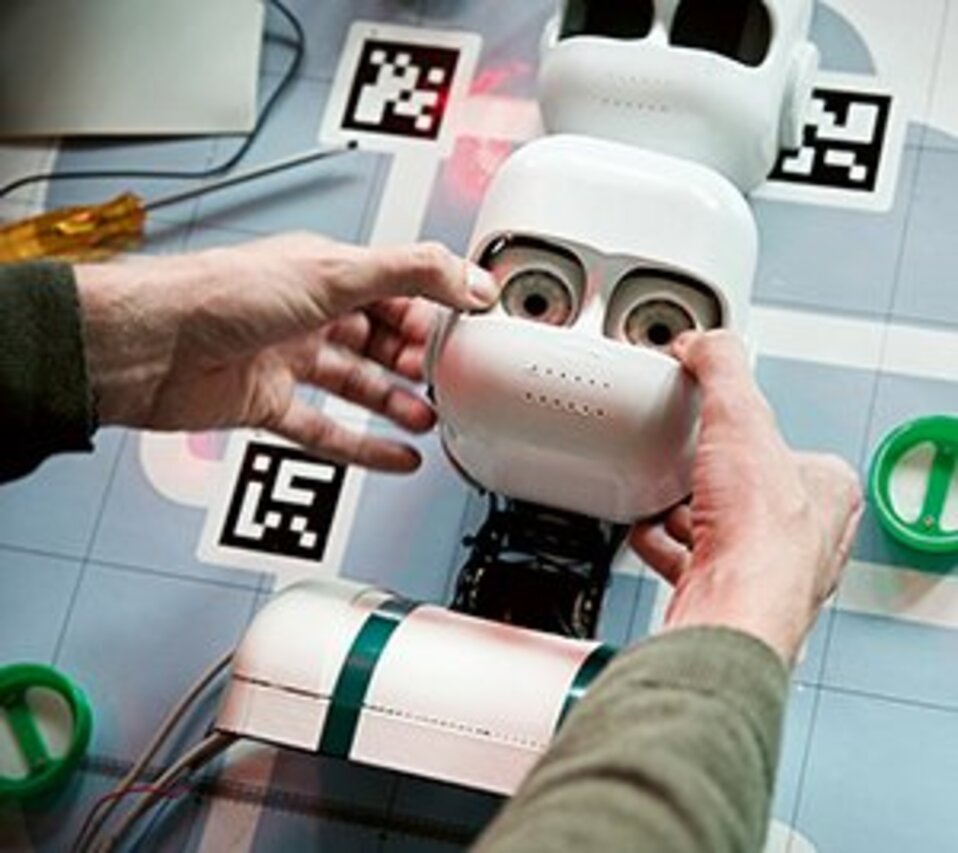 Humanistiskt robotlabb öppnar upp för andra fakulteter